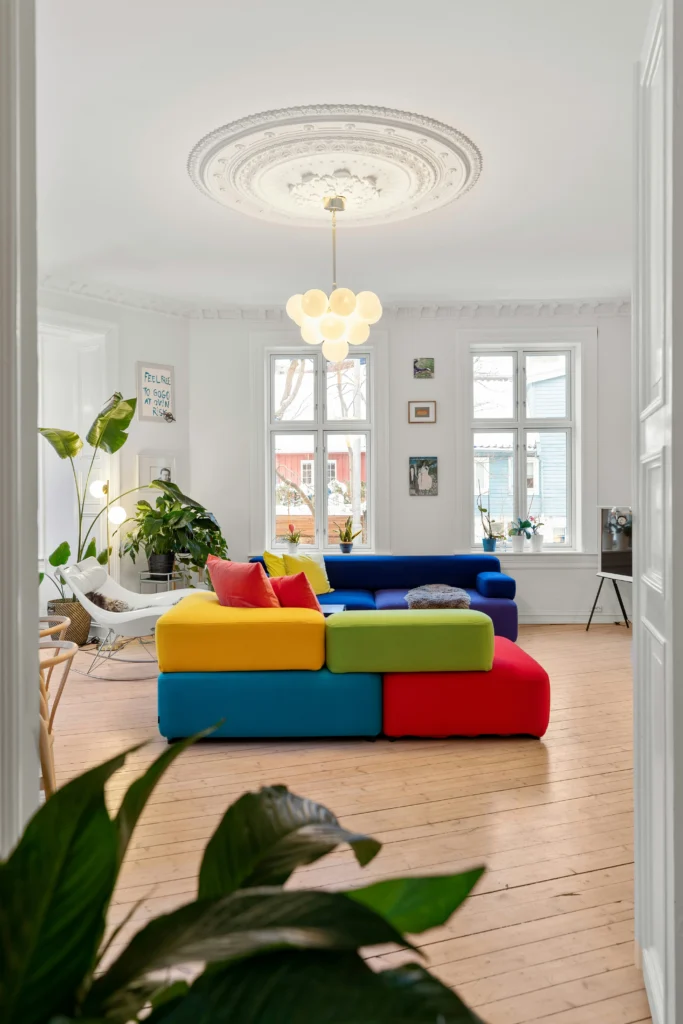 What Two Colors Go Well Together in a Living Room? | buzzproper