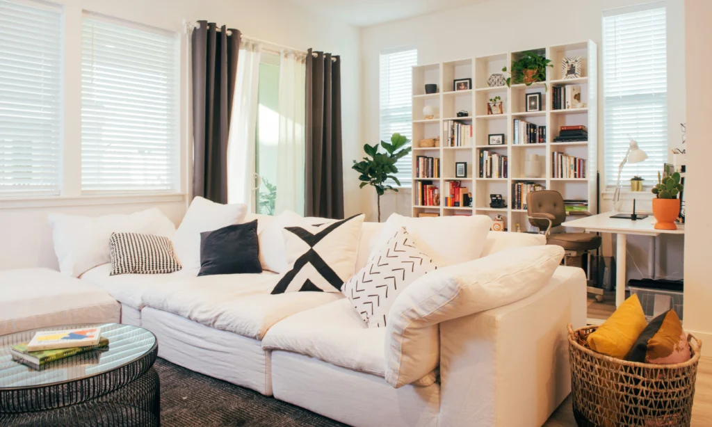 10 Warm Cozy Living Room Ideas You Need to Try This Year | buzzproper